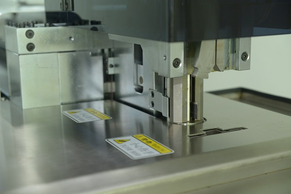 Auto blade bending machine, CNC rotary cutting machine - TSD